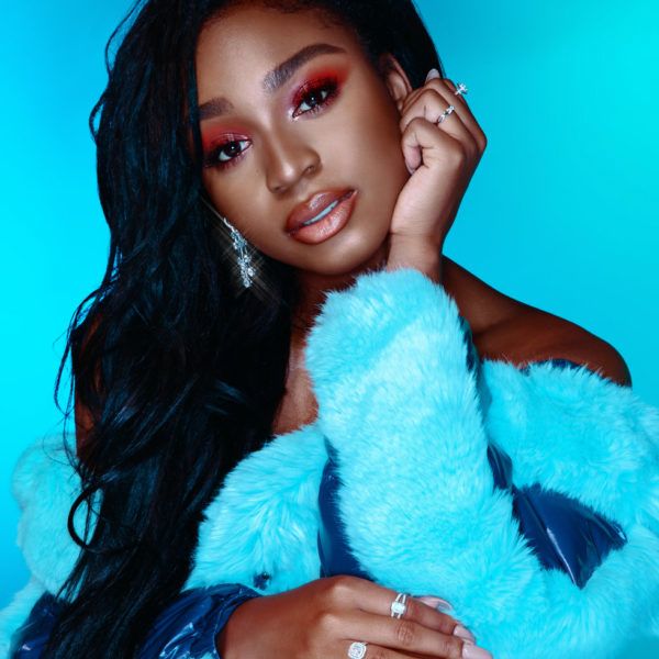 10 Female R&B Artists that are Dominateing the Music Industry - MEFeater