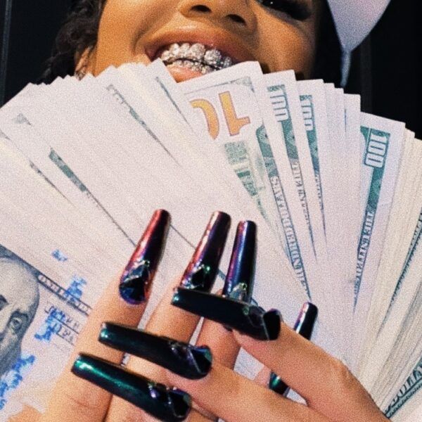 Saweetie: The Icy Girl That Always Gets to the Bag - MEFeater