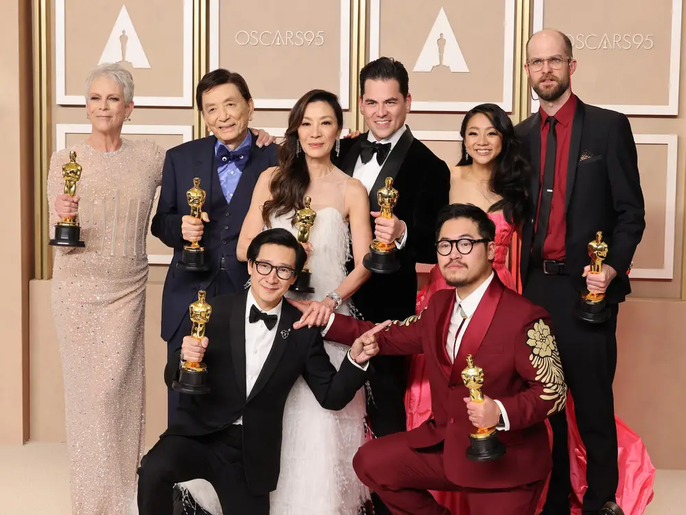 640f1527ff11870018c4f7ca - MEFeater