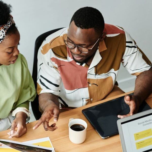 Draw the Line! How to Navigate Work and Personal Friendships