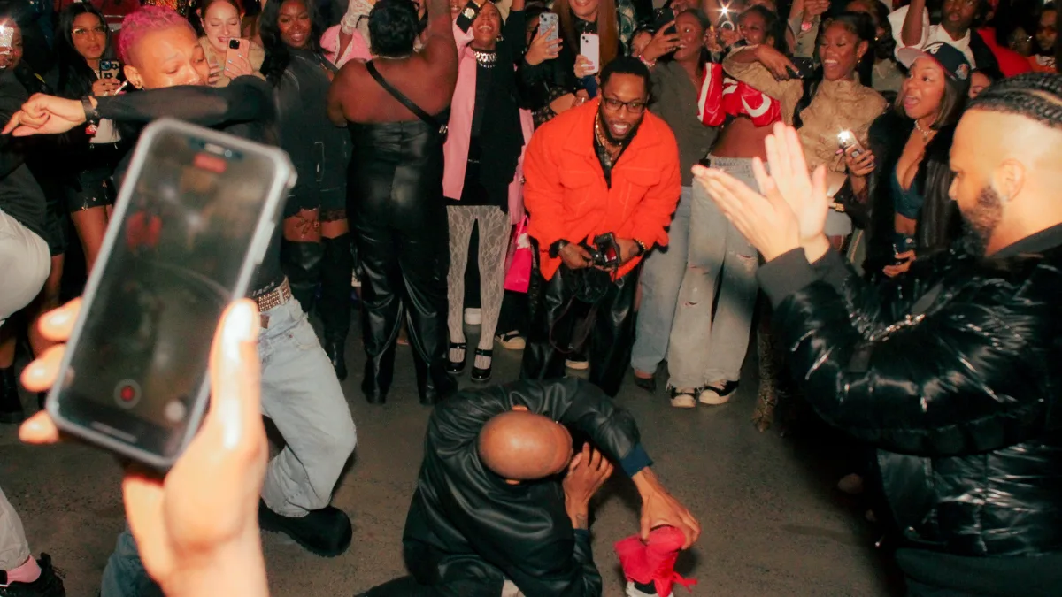 MEFeaterClubPink - MEFeater